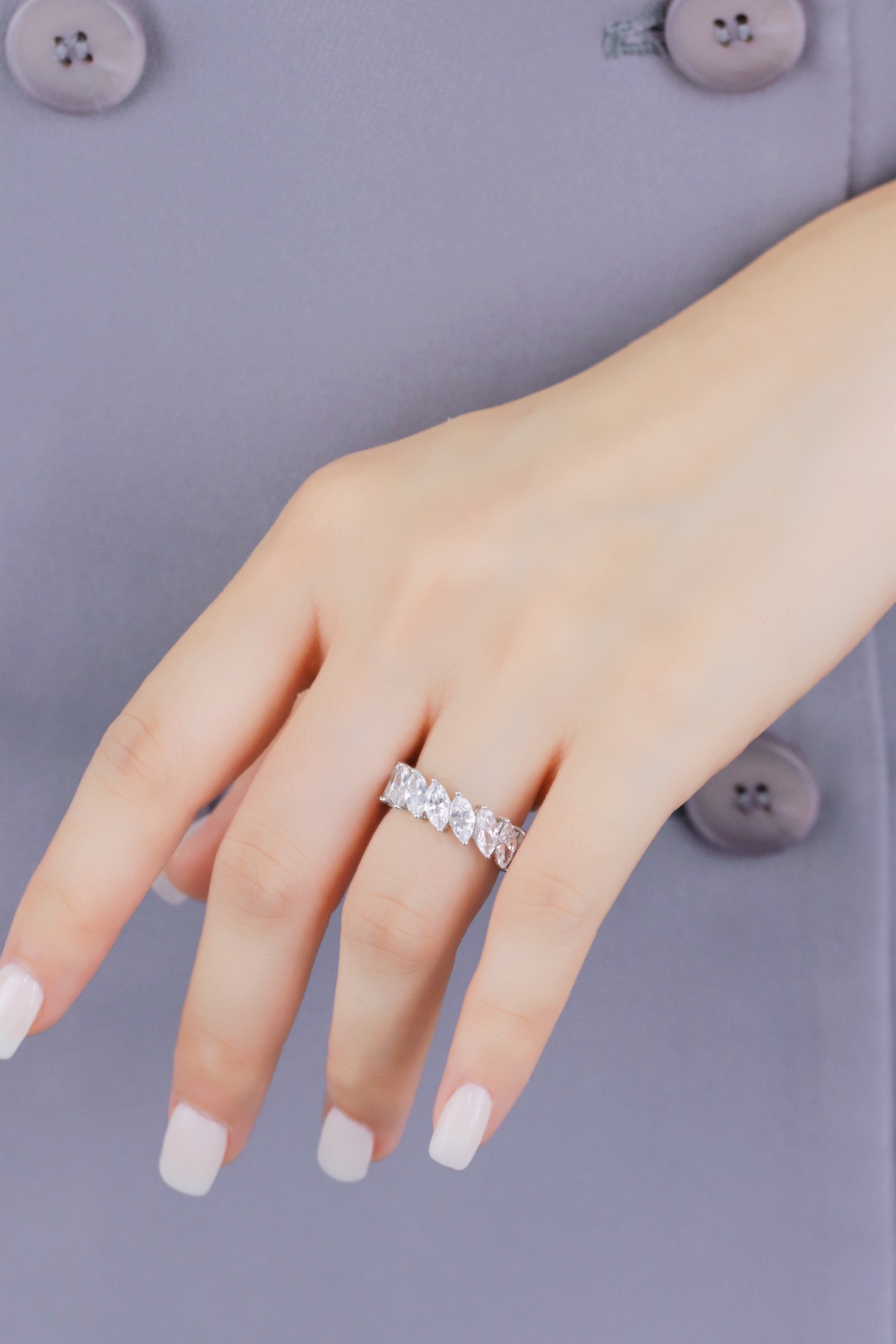 Regal Ray Ring – Vivia Diamond